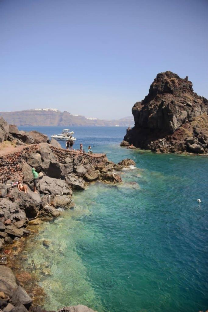 The Secret Santorini Beach You Need To Visit - Photo Tips, Creative ...