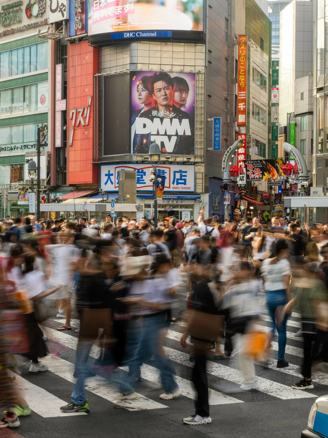 The 7 Best Shibuya Crossing Photography Locations in Tokyo
